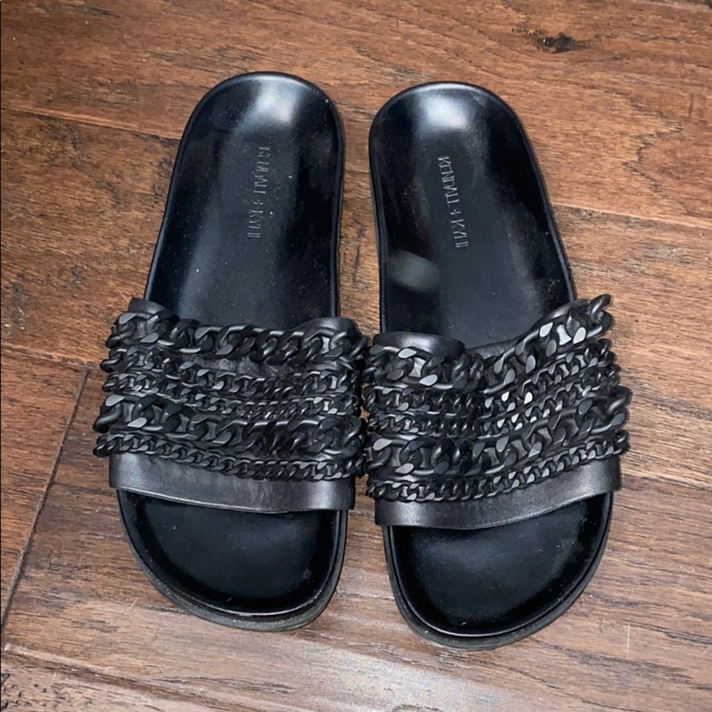 Kendall + Kylie Shiloh Chain Link Platform Slides - Gem